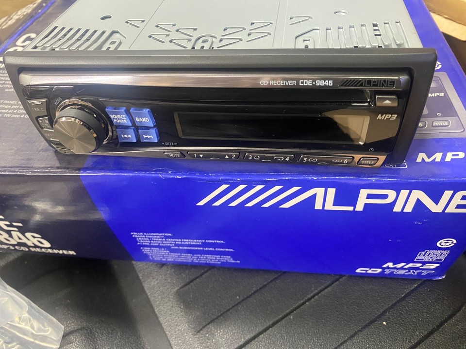 Alpine old school CDE-9846 CD AM FM Mp3 with pre out rare 1 din single ...