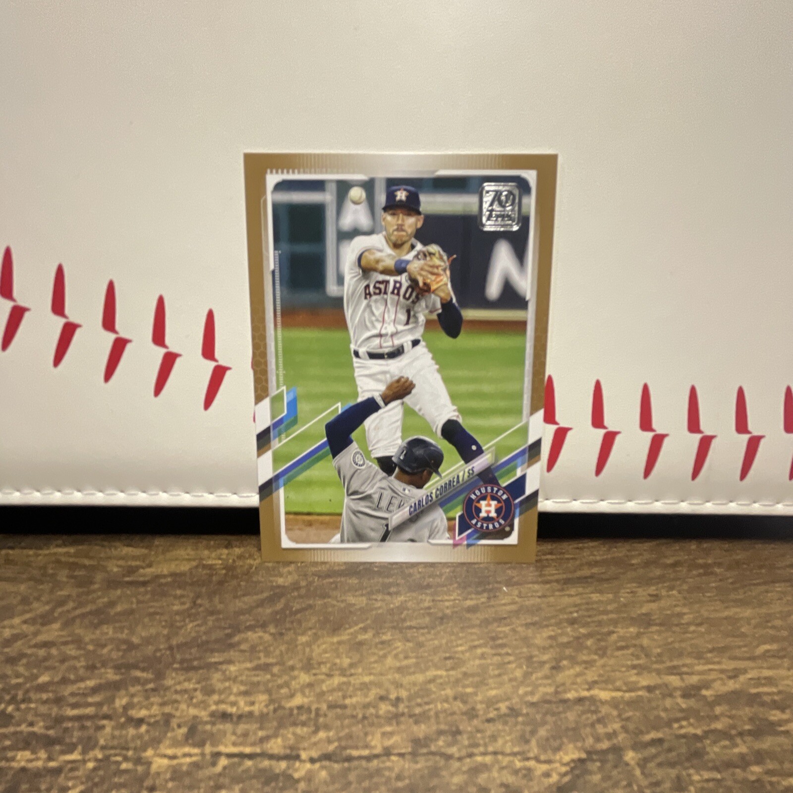 2021 Topps Series 1 Topps GOLD Carlos Correa Houston Astros #253 ...