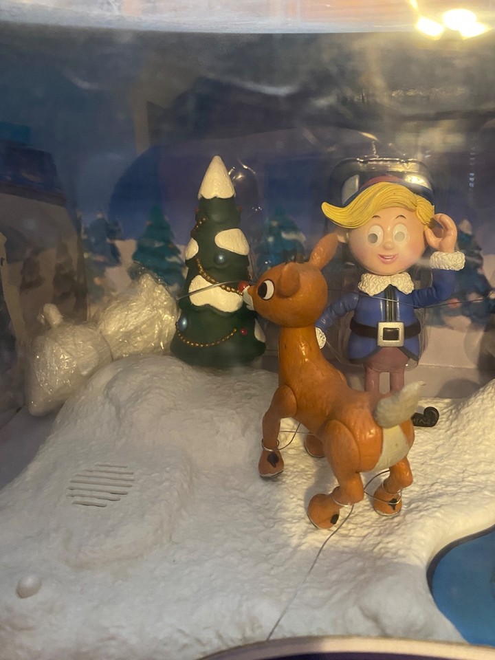 Rudolph the Red Nosed Reindeer Memory Lane- Multiple sets | eBay