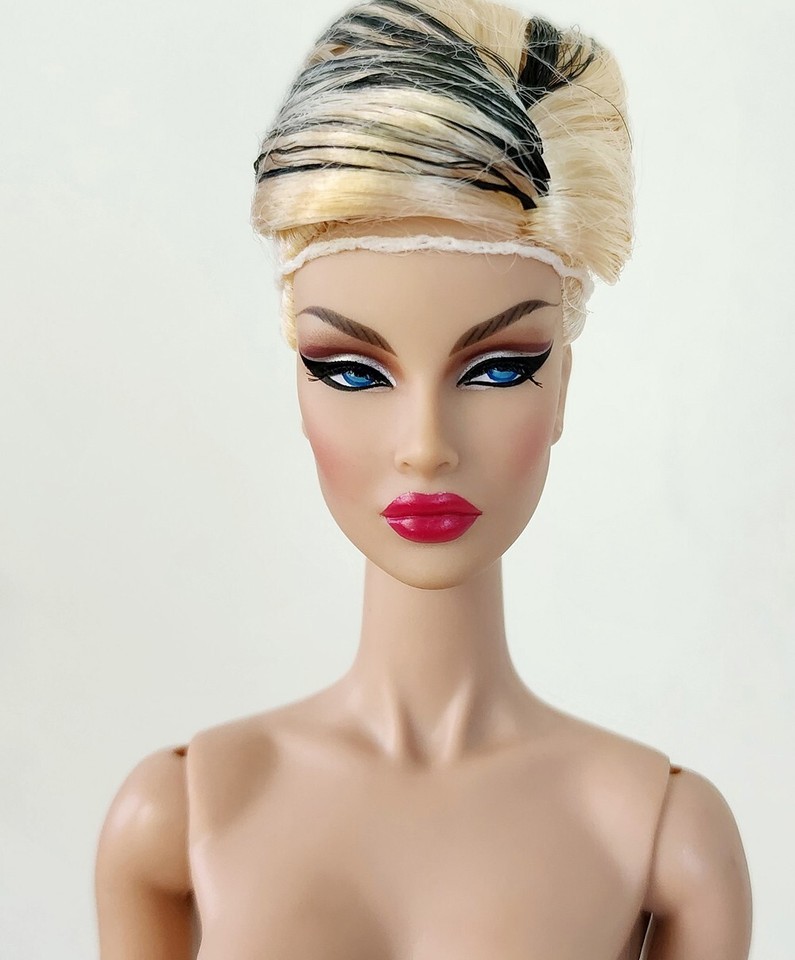 Nude Mothership Retro Future Dania Zarr Fashion Royalty Nude Doll
