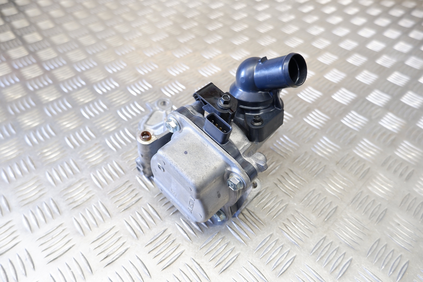 TOYOTA YARIS 2022 1.5HYBRID Engine Water Pump 16032-15190 OEM | eBay UK