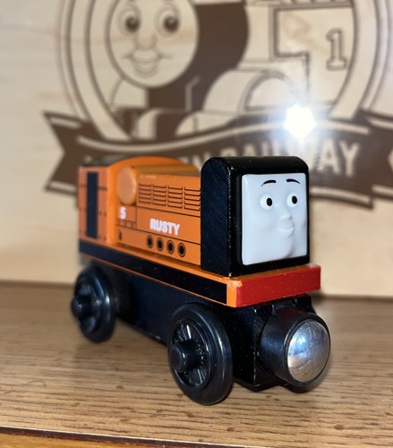 RUSTY ! THOMAS FRIENDS TRAIN WOODEN RAILWAY 2012 CGI FACE ! Fisher ...