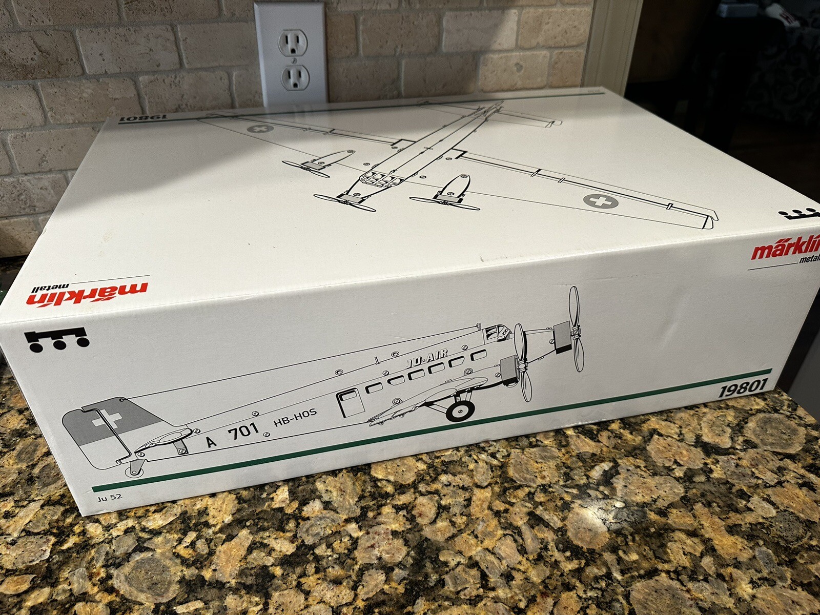 Marklin 19801 Clockwork Plane JU-52 Trimotor Airplane- Beautiful Model ...