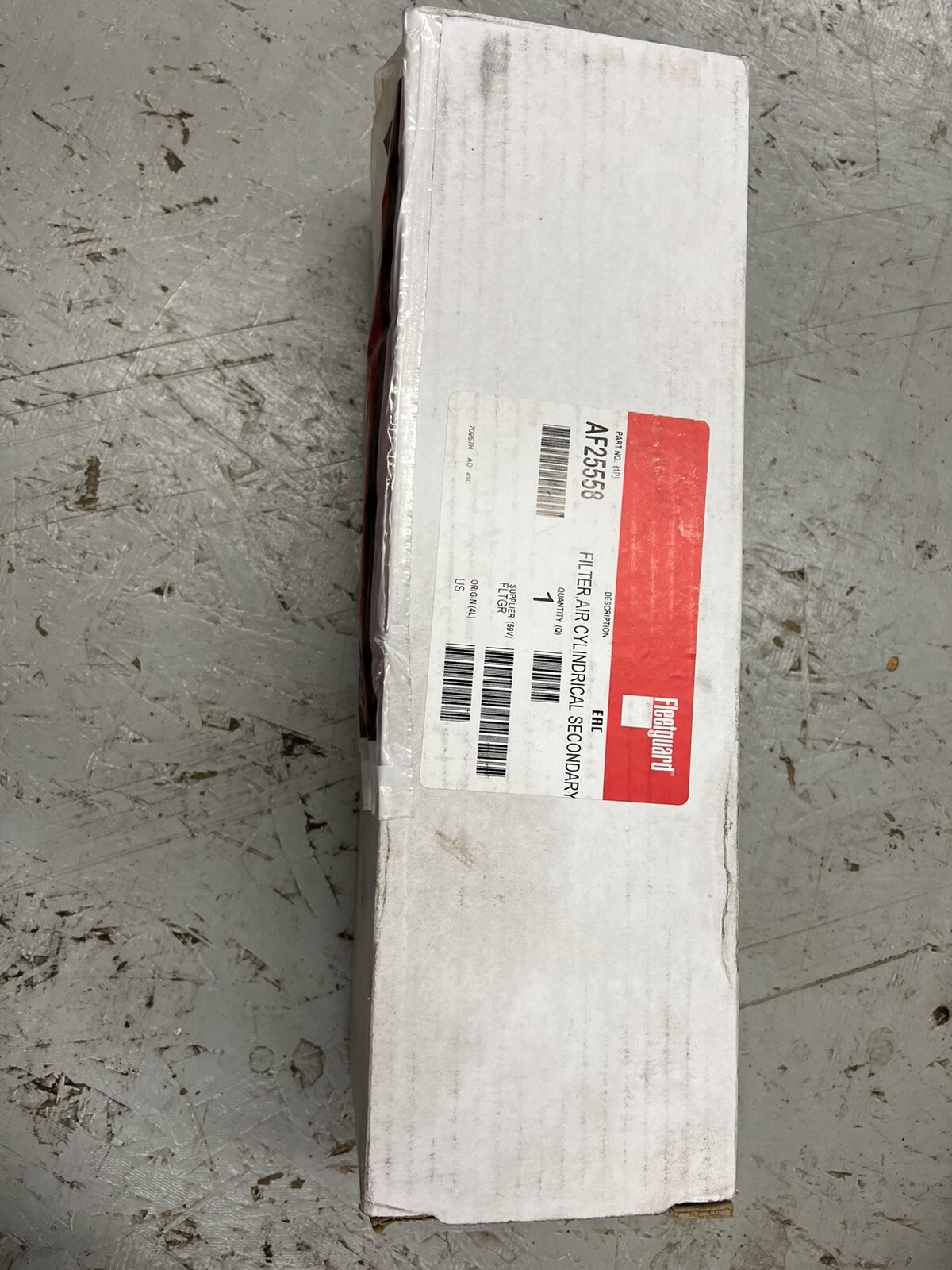 FLEETGUARD AF25558 - Air filter cross reference