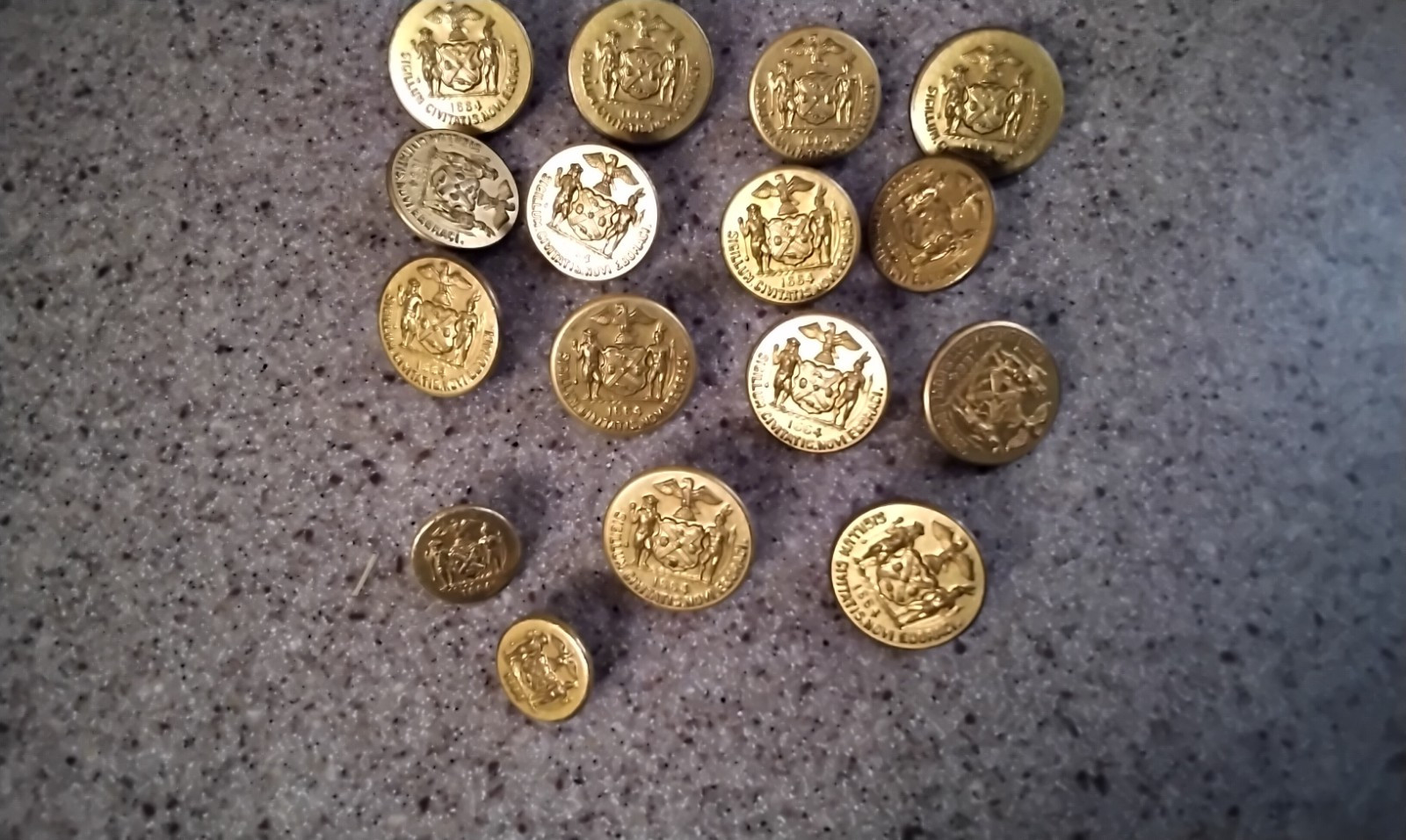 Lot Of Vintage New York City Police NYPD Buttons Scovill Mfg CoのeBay公認 ...