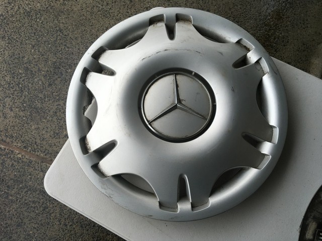 Mercedes-Benz VITO W639 Wheel Hub Cap A6394000025 OEM for sale online ...