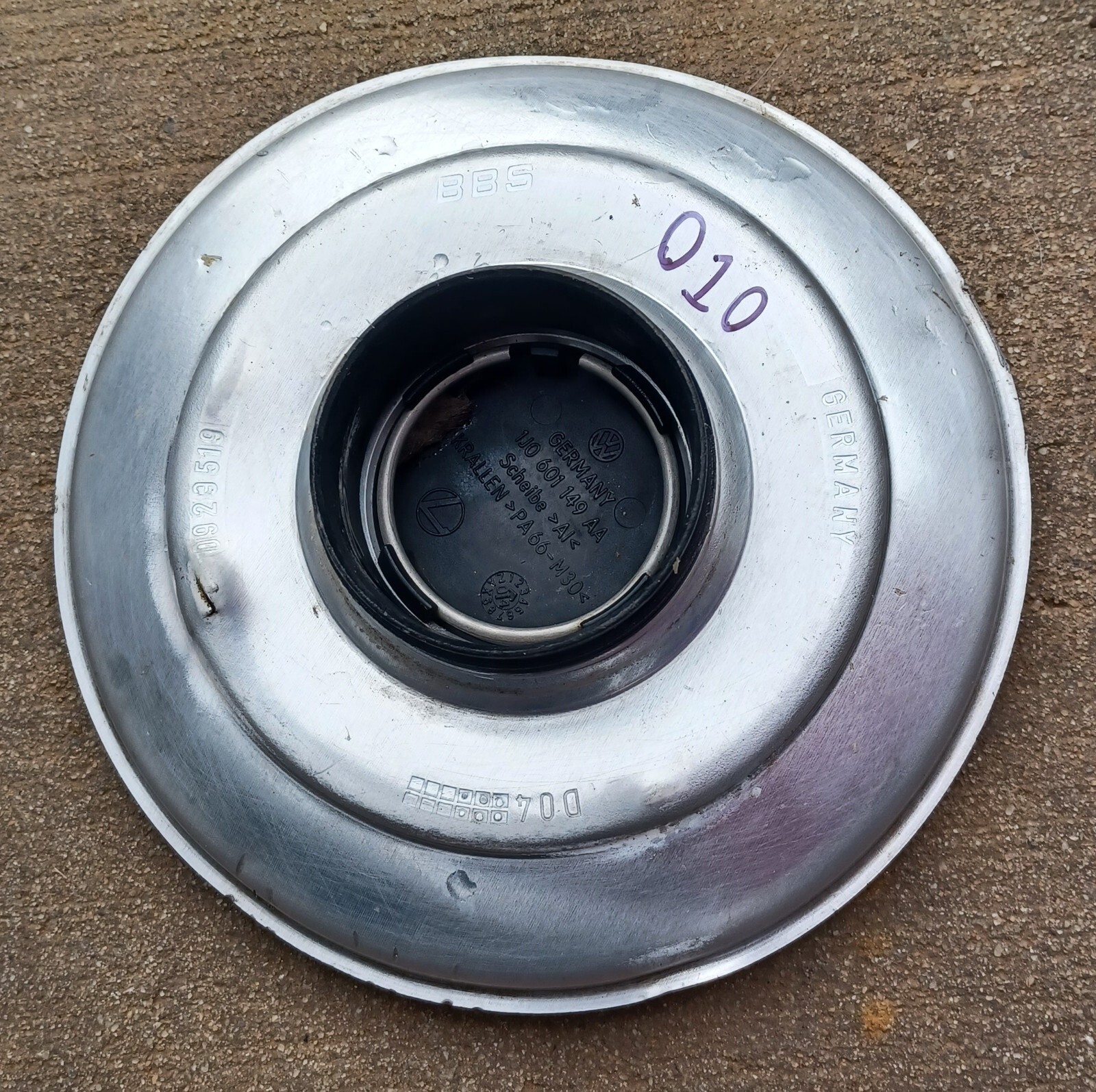 Volkswagen VW Screw on Center cap hubcap OEM, 1J0 601 149 AA,chrome ...
