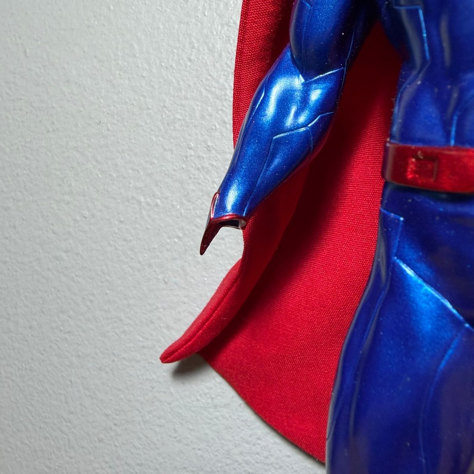 Superman Statue DC Comics Icons 5200 52 Collectibles Gentle Giant ...