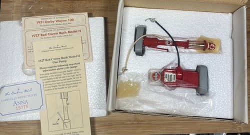 Danbury Mint 1:24 Gas Pumps 1927 Red Crown Rush Model H & 1951 Derby ...