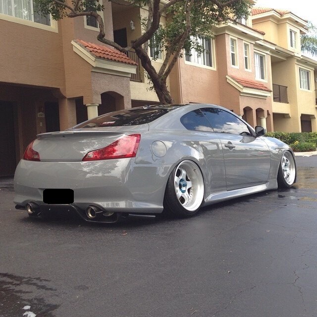 Bagged G37 Coupe