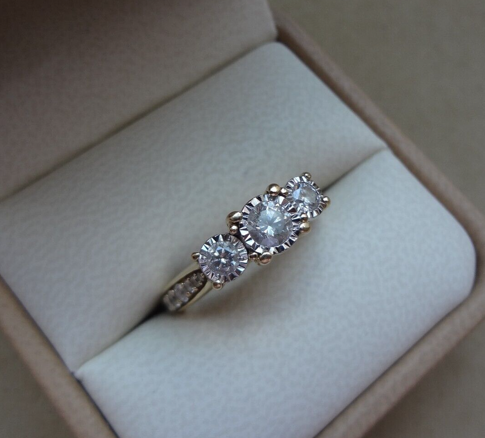 ZEI 14K YG ROUND 3-STONE DIAMOND RING WITH SIDE ACCENTS | eBay