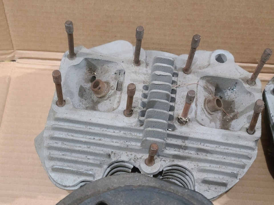Harley-Davidson Shovelhead Cylinder Heads w/Rocker Boxes 16568-78,16587 ...