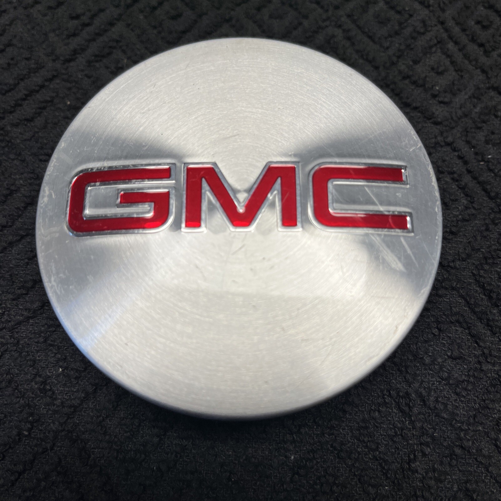 GMC Sierra Yukon XL 22837060 Factory OEM Wheel Center Rim Cap Hub Cover ...