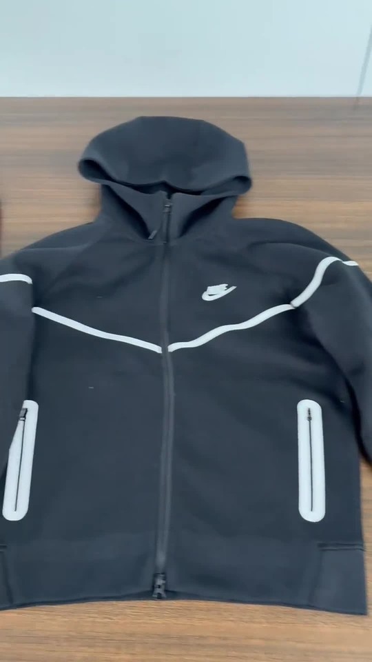 Men’s size Large Nike Tech Fleece Reflective Full-Zip Hoodie and Pants ...