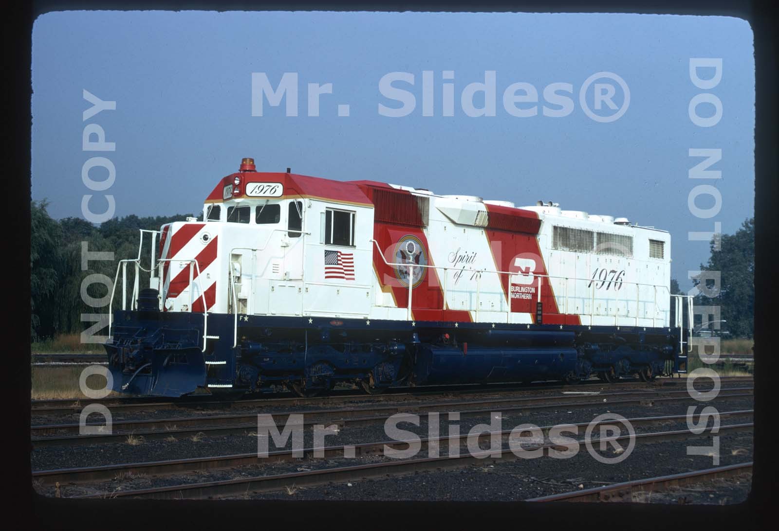 Original Slide BN Burlington Northern Bicentennial Paint SDP40 1976 In ...