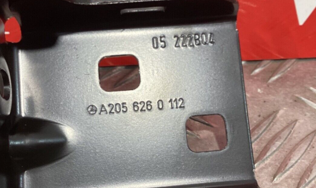 Mercedes-Benz C-class W205 Front Left Radiator Support Bracket ...