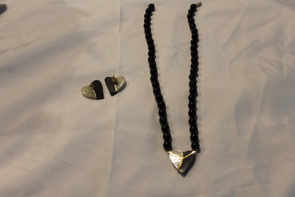 14k Y/Gold Heart Shaped Onyx Mop Pendant Necklace 16"L, Earrings 1"L ...