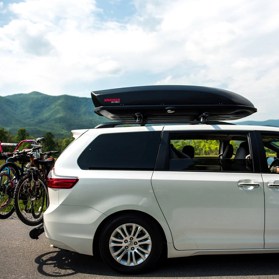Yakima SkyBox Carbonite 21 Rooftop Cargo Box, Fits StreamLine Crossbar ...
