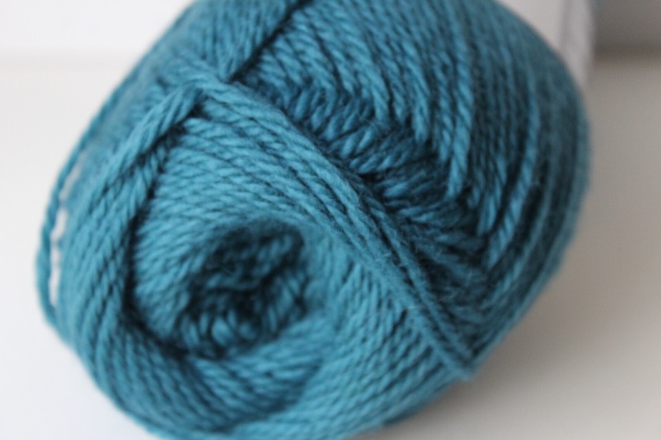 Patons Classic Wool worsted yarn-sold per skein-13 colors to choose | eBay