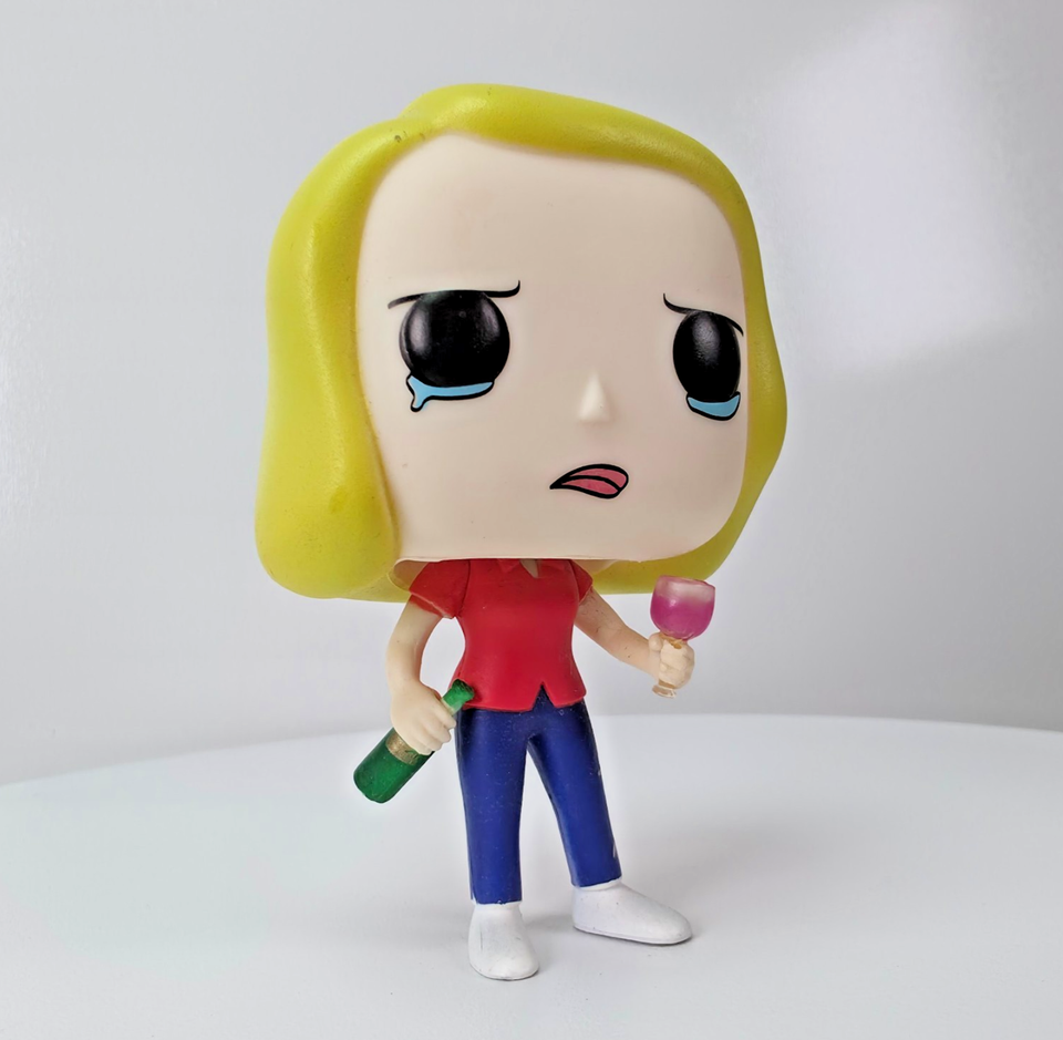 Funko Pop! Animation - Rick and Morty - Beth #301 VAULTED Wine Sad ...