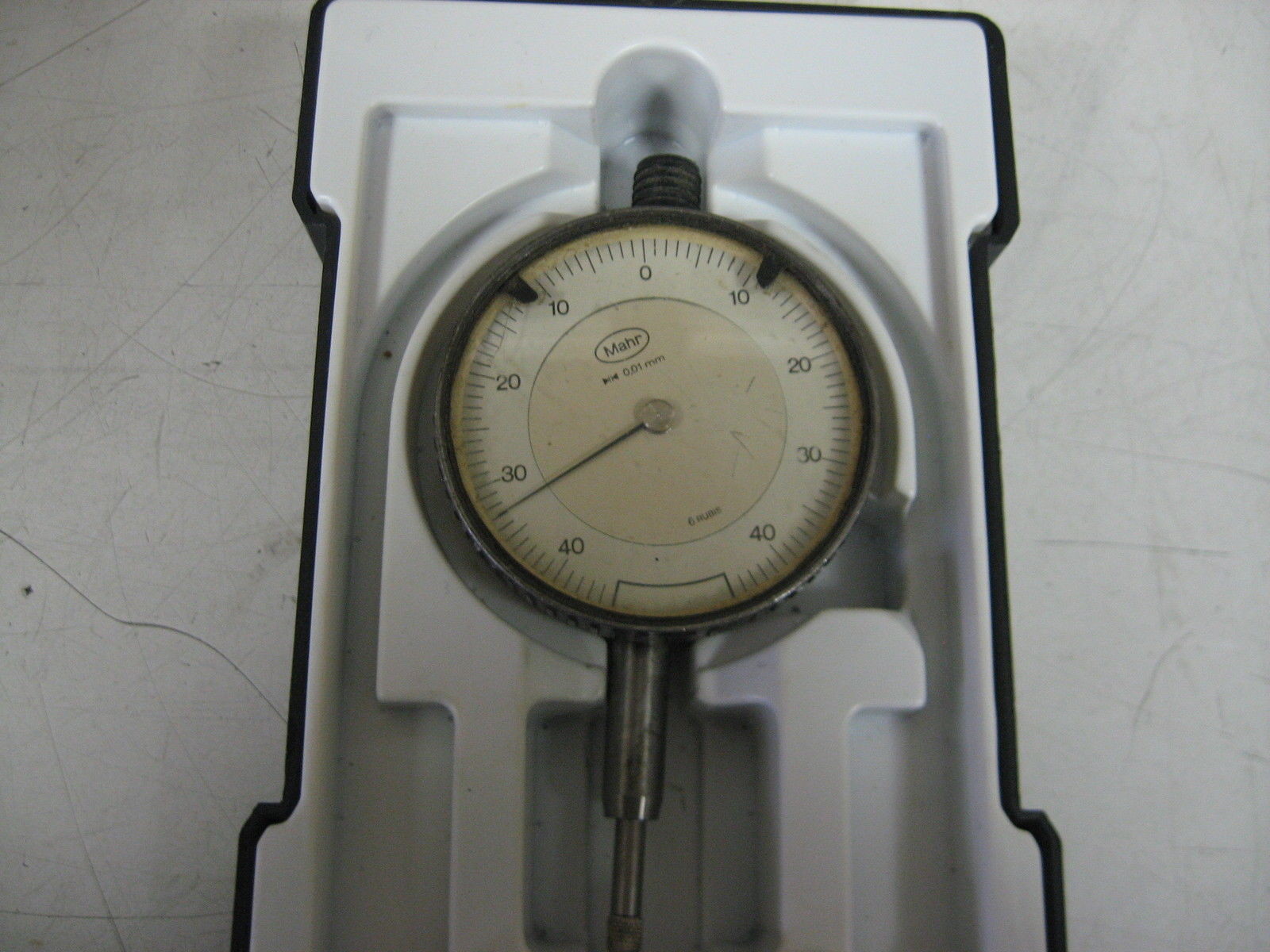 MAHR- DIAL INDICATOR TYPE 8105B-(0.01MM/INCREMENT, +/- 0.4MM RANGE ...