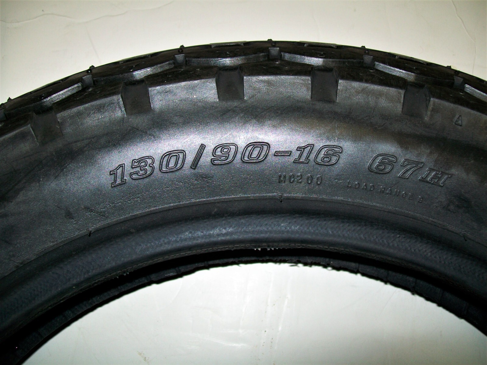 DUNLOP Qualifier F11 130/90x16 front tire-black wall (NOS) | eBay