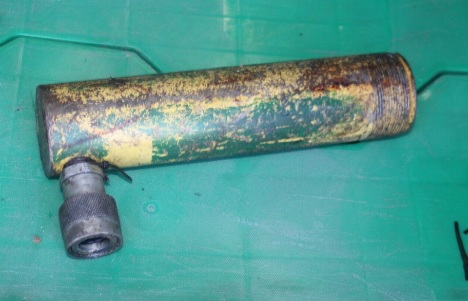 Enerpac RC106 Single-Acting Hydraulic Cylinder with 10 Ton Capacity ...