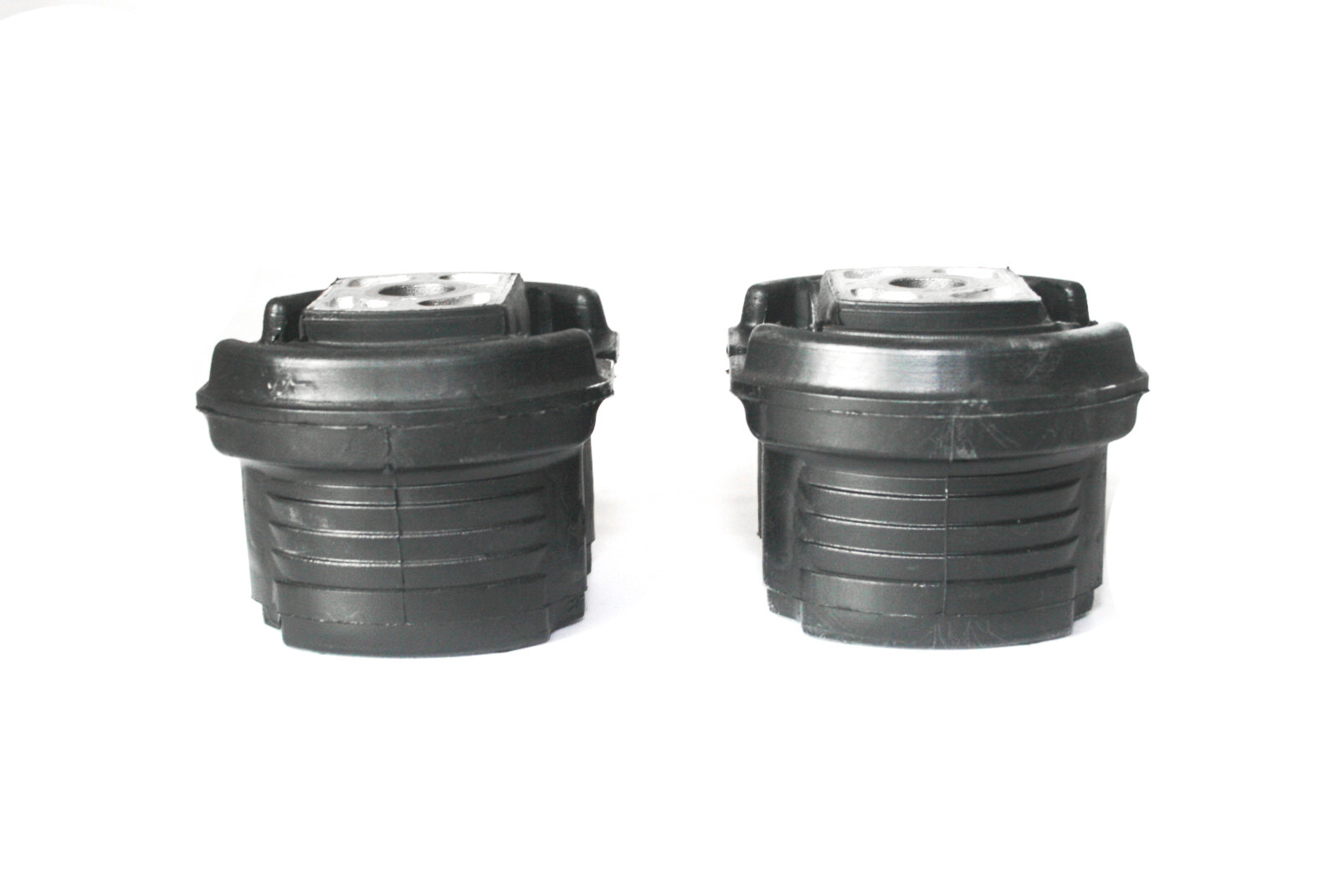 Satz Gummilager Hinterachsträger für Mercedes R107 alle SL 1073510042 ...