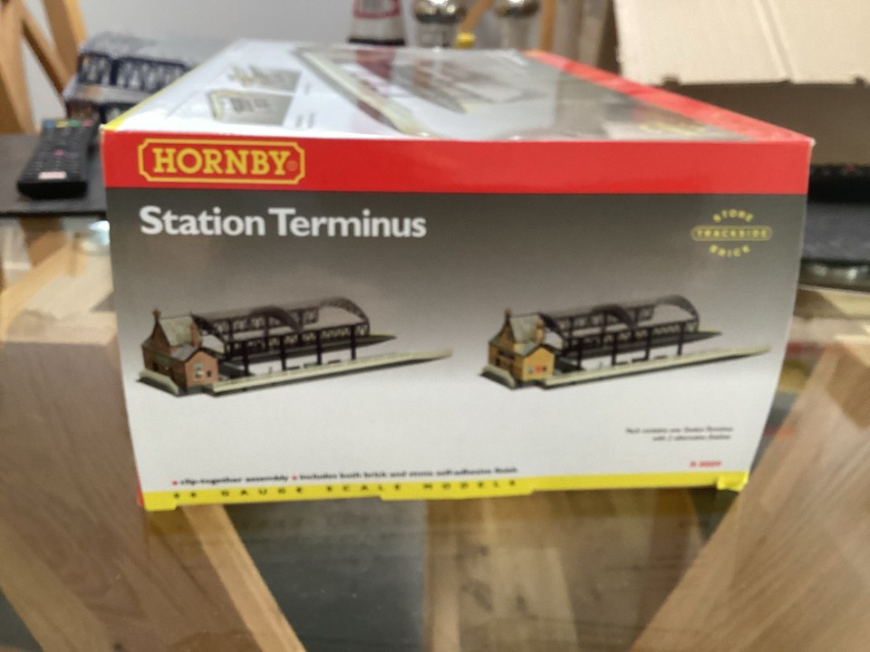 Hornby R8009 00 Gauge Station Terminus Model Kit | eBay UK