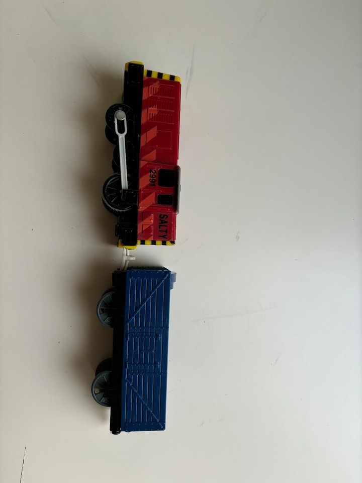 Thomas Trackmaster MOTORIZED TALKING Salty Thomas & TENDER Train READ ...