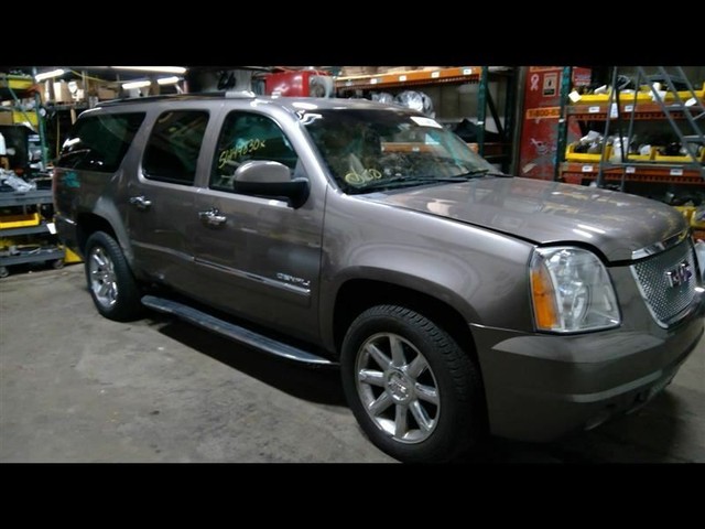 2010 GMC Yukon XL 1500 Screen Entertainment System Roof 20844135 OEM ...