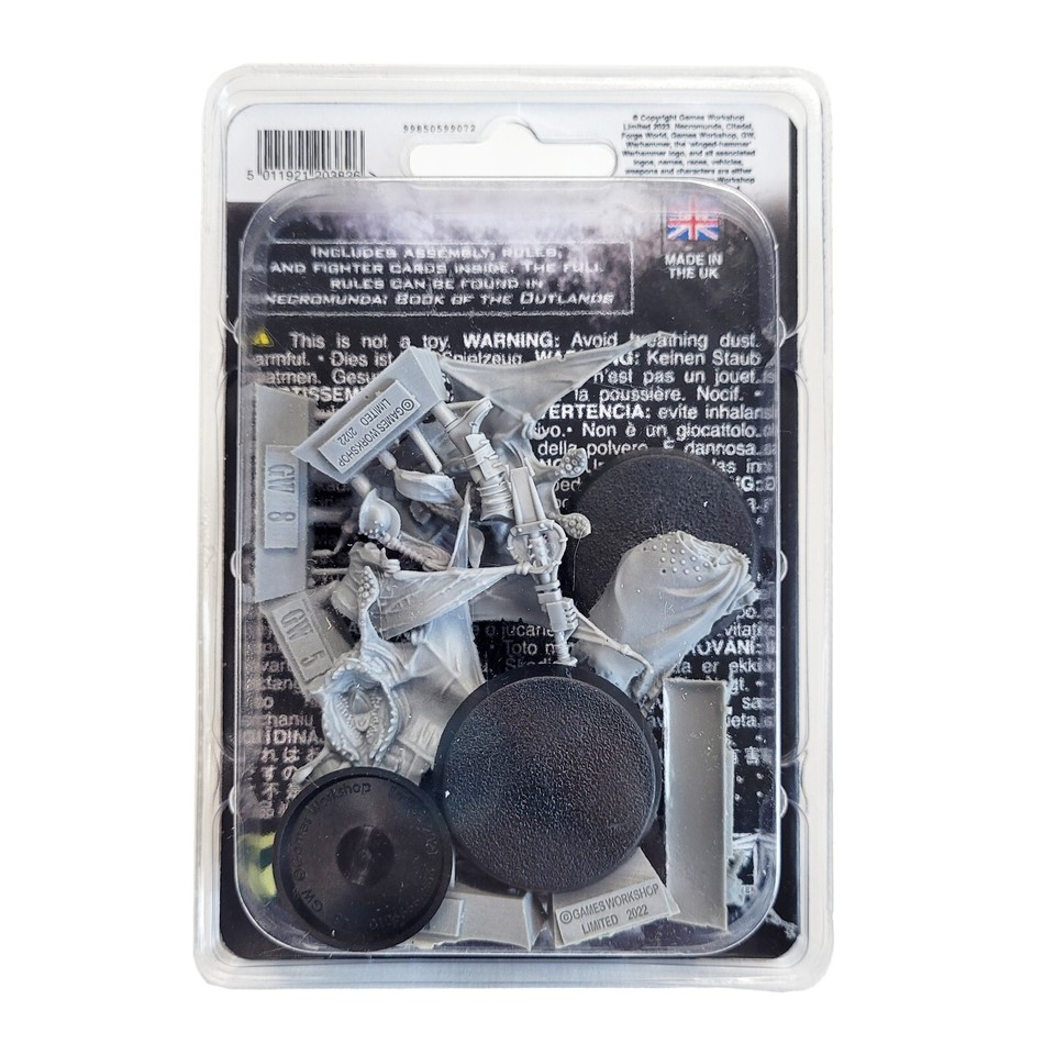 Forge World Necromunda Outland Beastmaster w/Ripperjacks Miniature ...