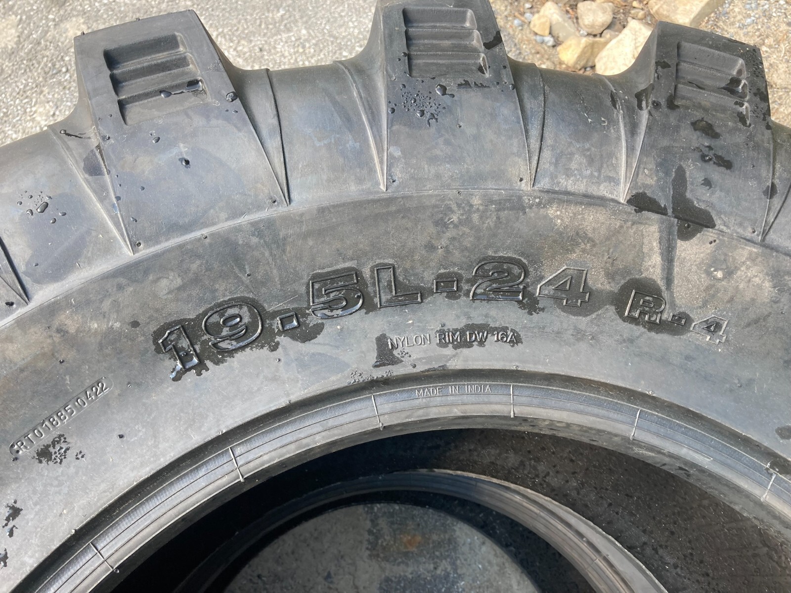 2 NEW 19.5L-24 & 2 14-17.5 Backhoe Tires R4 - 19.5LX24 - 4 tire combo ...