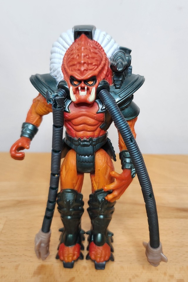 1994 Kenner Predator Clan Leader Deluxe Predator 7" Action Figure ...