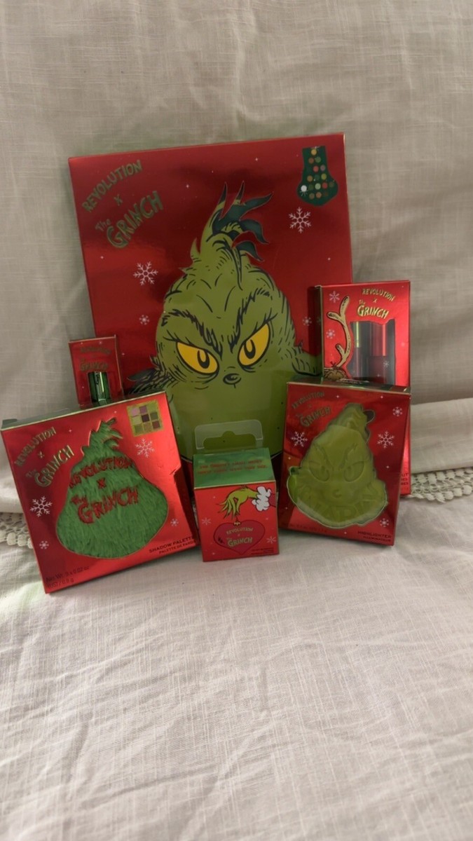Grinch Makeup Kit | Saubhaya Makeup