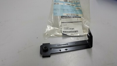 Original NISSAN Halter Clip Bracket 63898-00q0a 6389800q0a | eBay