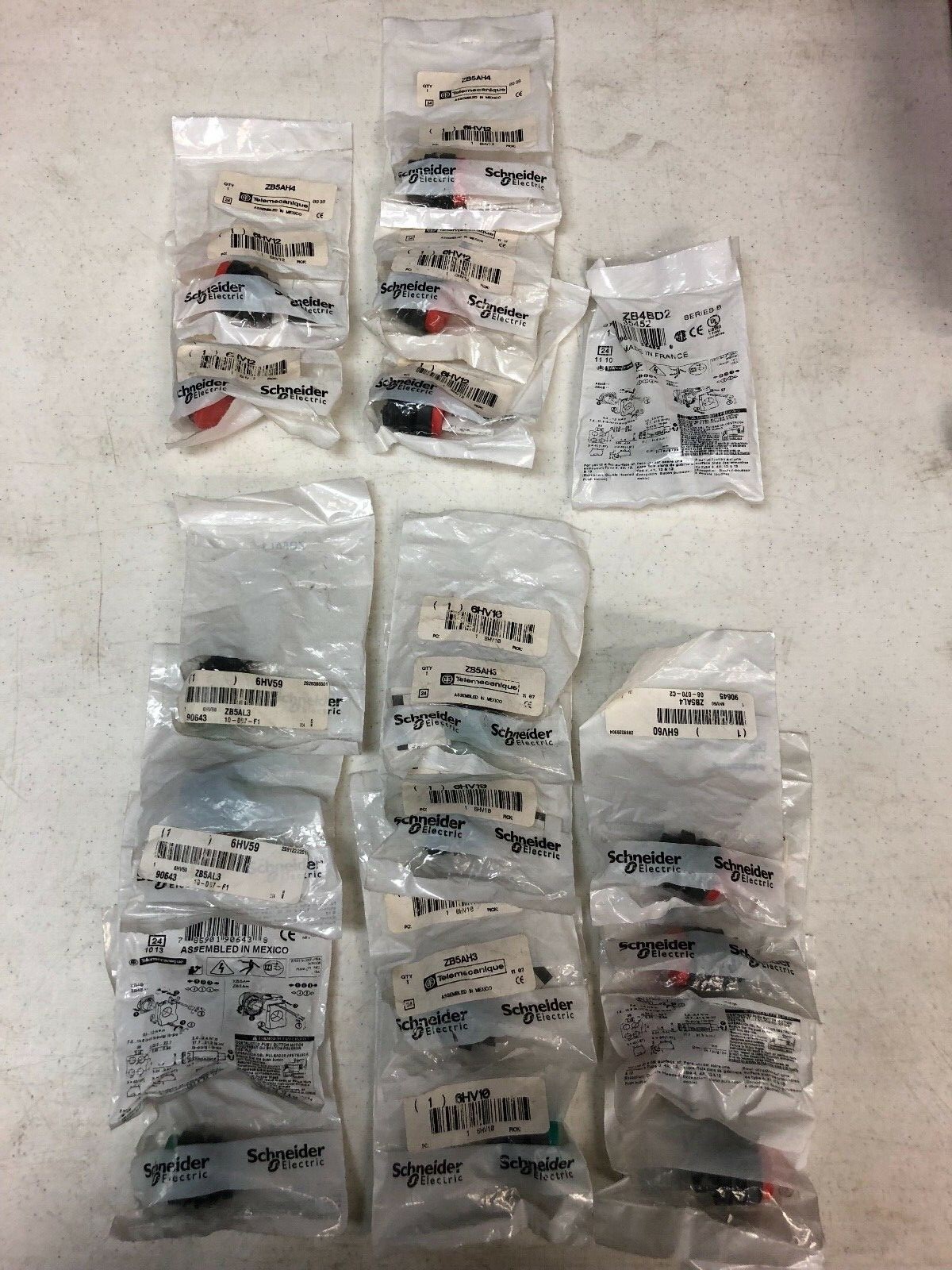 (18)PCS. SCHNEIDER ELECTRIC ZB5AH4 / ZB5AL4 / ZBSAL3 / ZB5AH3 / ZB4BD2 ...