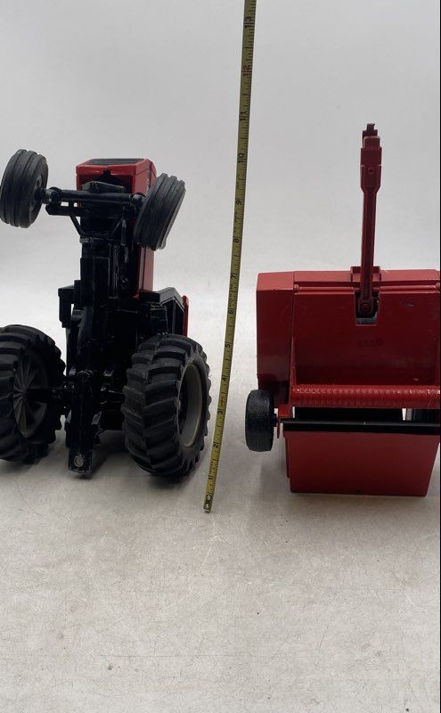 Vintage Red Black Diecast Case International Caseih 8465 Farm Tractor ...