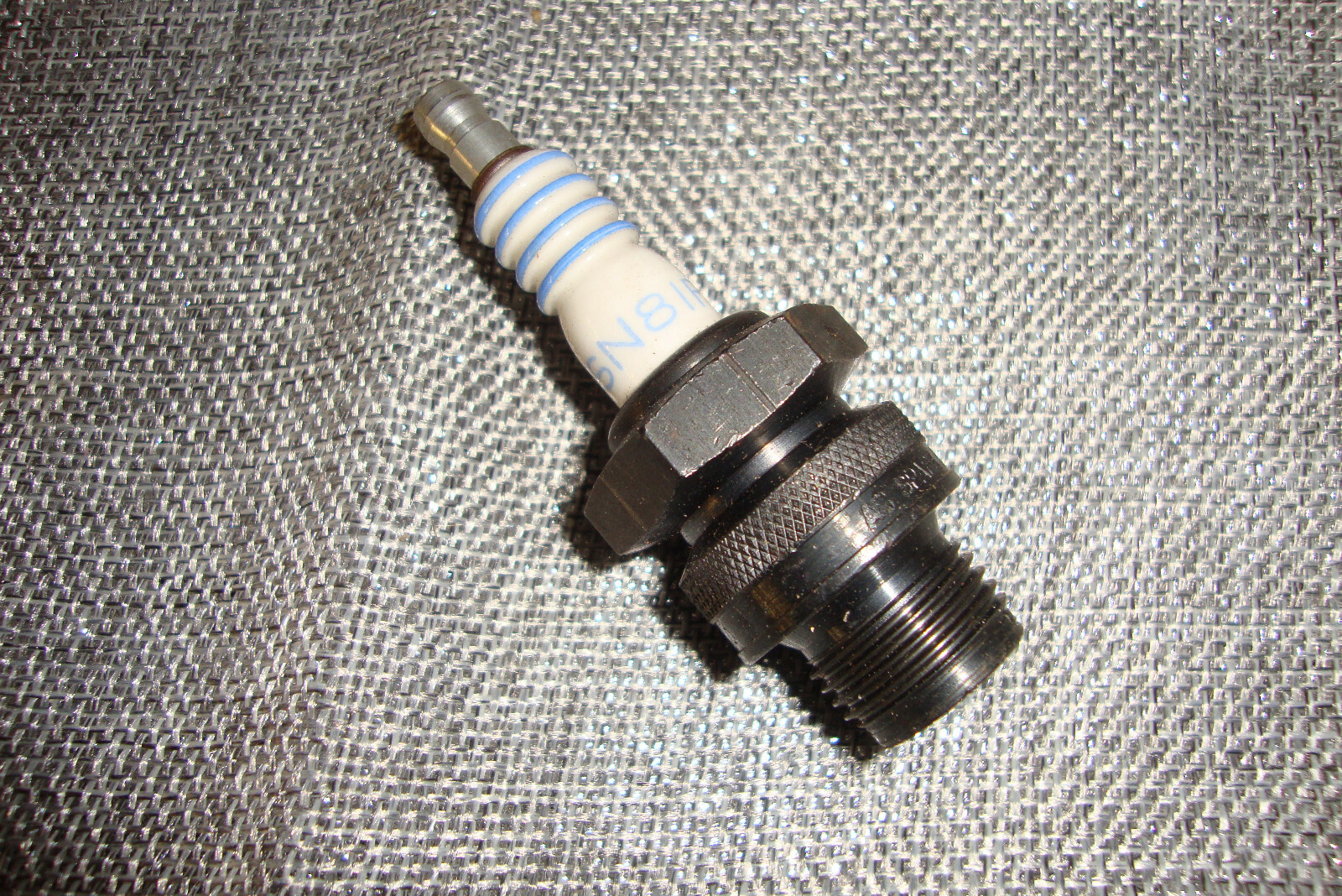 FIRE RING A/C SPARK PLUGS SN81FG | eBay