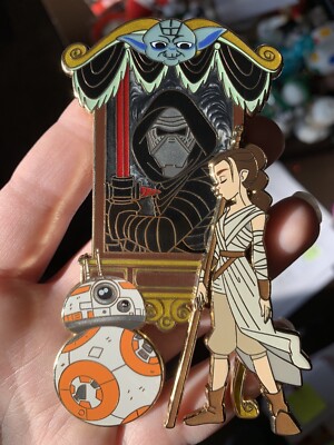 Rey and Kylo Ren Vanity LE 50 Fantasy Pin by Yoyo’s Pins | eBay
