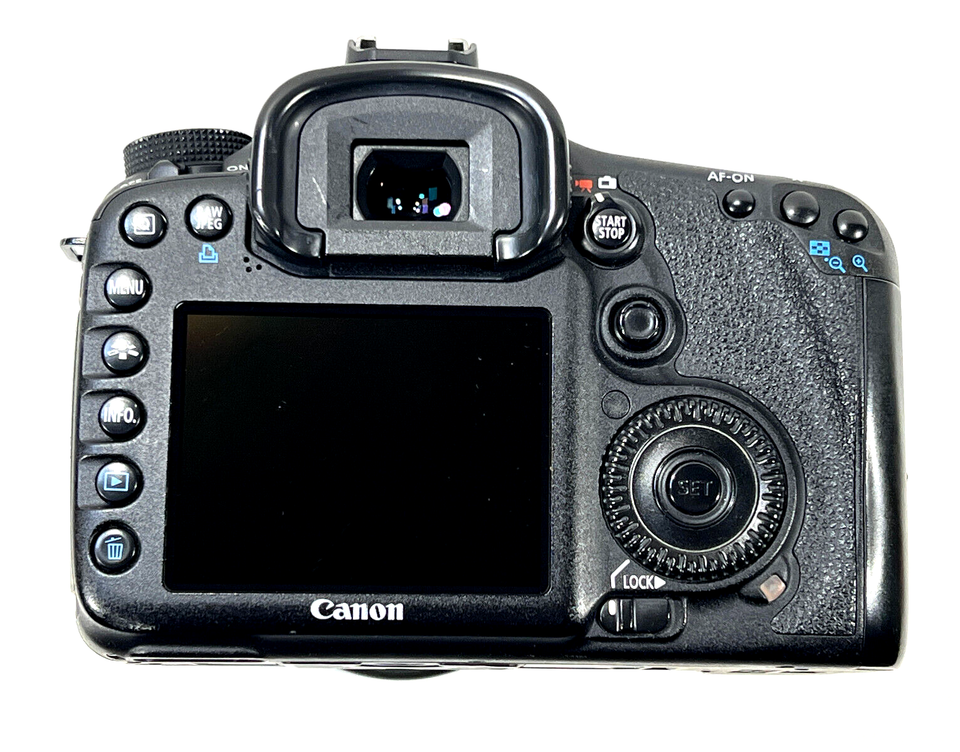 Canon EOS 7D Digital SLR Camera w/ EF 24-105 f/3.5-5.6 IS STM Lens *16K ...