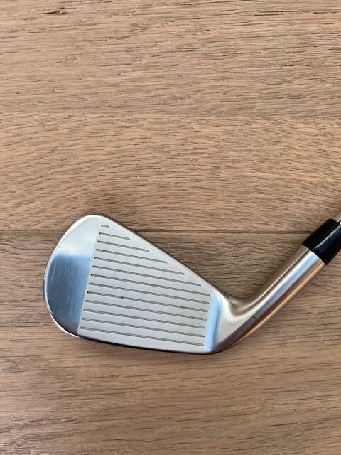 Titleist T100 2019 4-PW AMT White S300 Stiff Steel Shafts - Standard ...