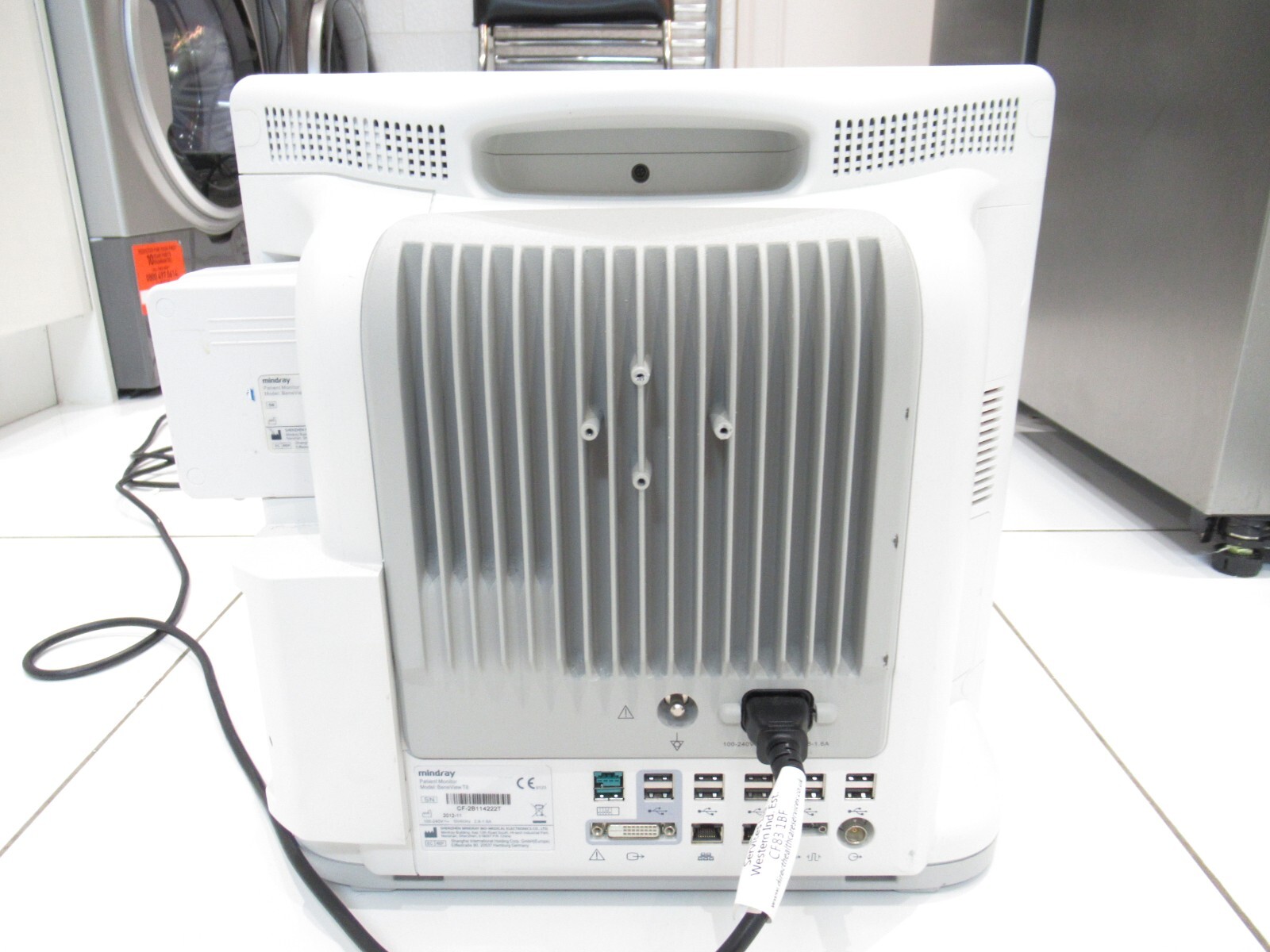 MINDRAY BENEVIEW T8 17" TOUCH PATIENT ANESTHESIA T1 TRANSPORT MODULE ...