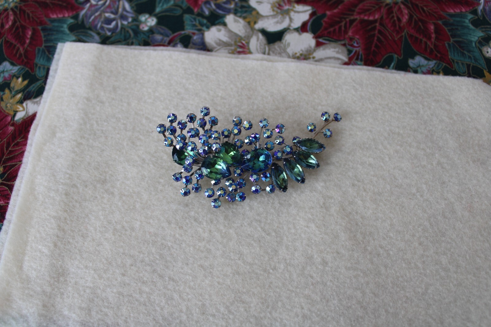 Watermelon Carnival Glass Aurora Borealis Riveted Wir… - Gem