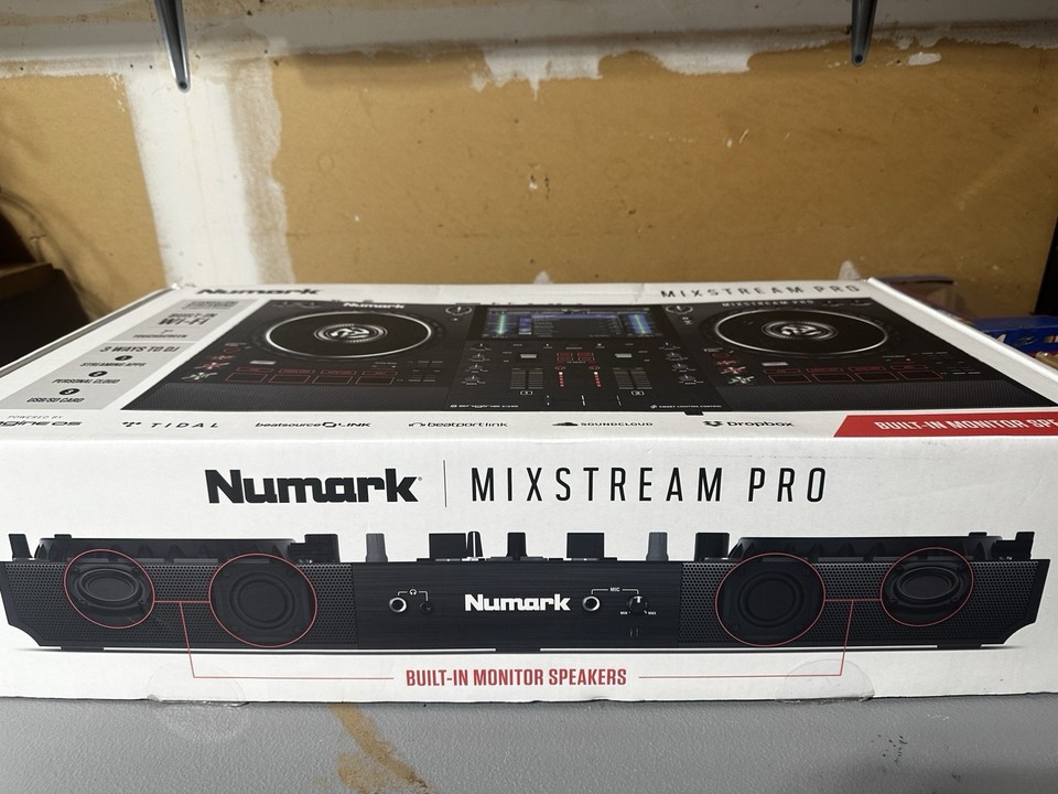 Numark Mixstream Pro Standalone DJ Controller – WiFi, Touchscreen, Box ...