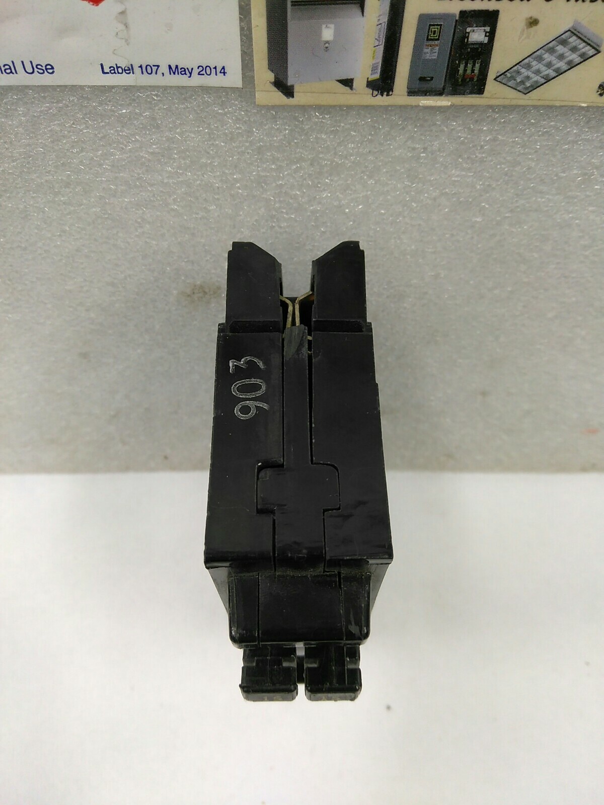 GE Type TR 15 Amp 120/240VAC 2 Pole Twin / Tandem Plug In CHIPS Breaker ...