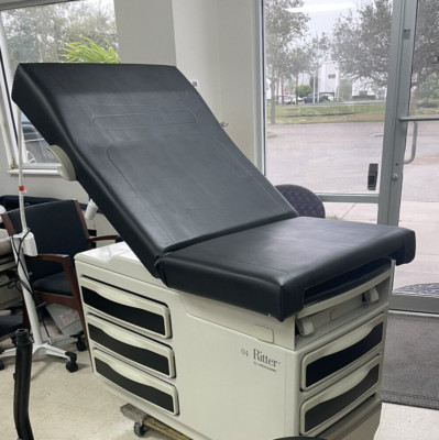 Pre-Owned Midmark Ritter 204 Exam Table Excellent Condition | eBay
