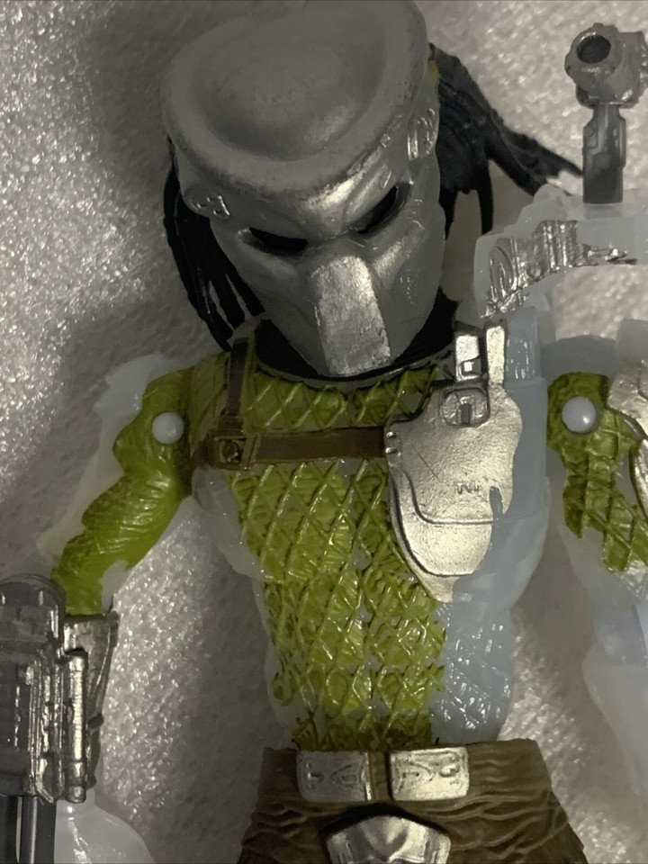 Lot 2 Lanard Predator Battle Action Figures Jungle & City Hunter 7 ...