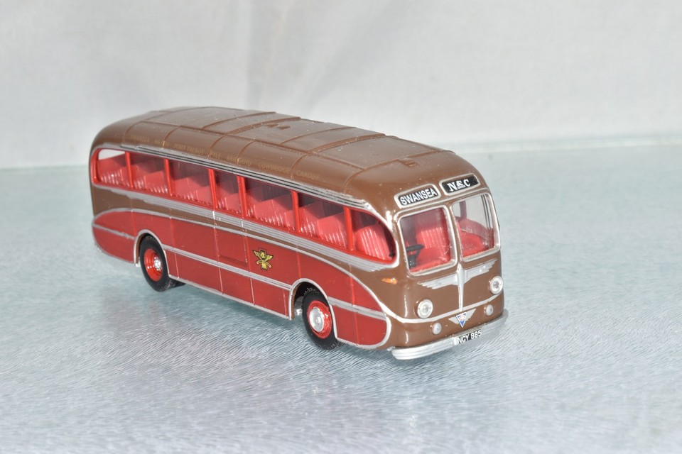 CORGI ORIGINAL OMNIBUS N & C BURLINGHAM COACH BUS 1:76 SCALE DIE-CAST ...