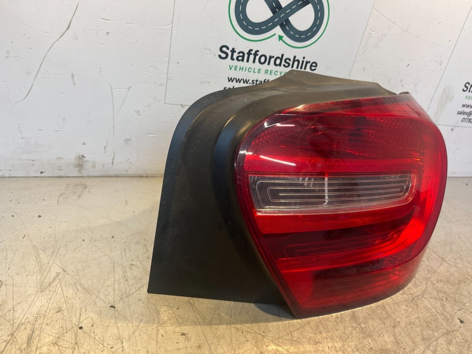 A CLASS DRIVERS TAIL LIGHT LAMP RIGHT Hatchback 2013 MERCEDES ...